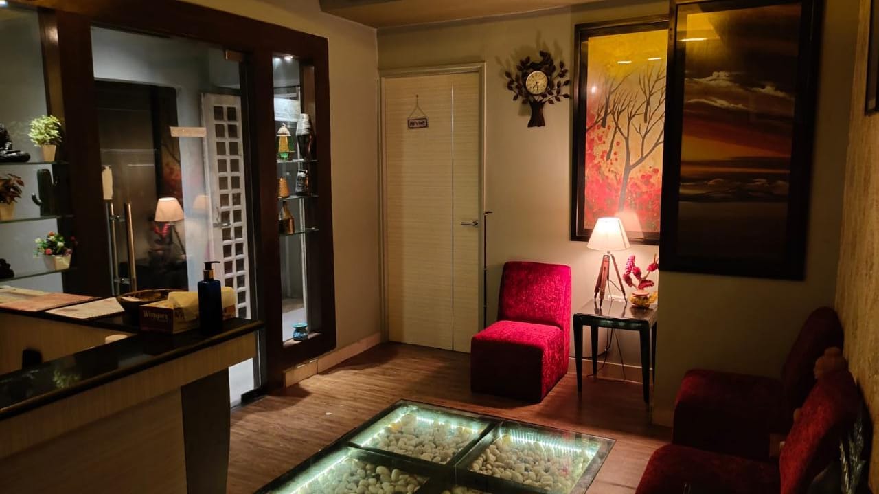 Delhi - Red Orchid Spa